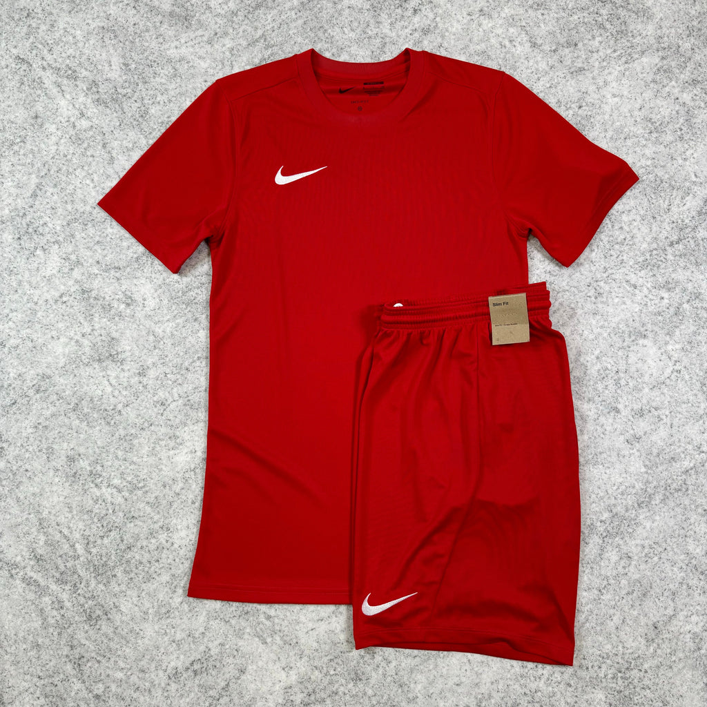 Nike Essential Set - Red/Red – Mode Trendz